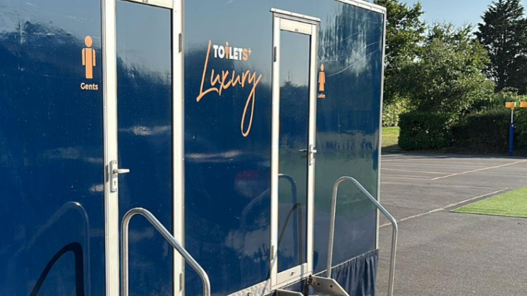 Luxury Toilets for Hire in Norfolk | Toilets+